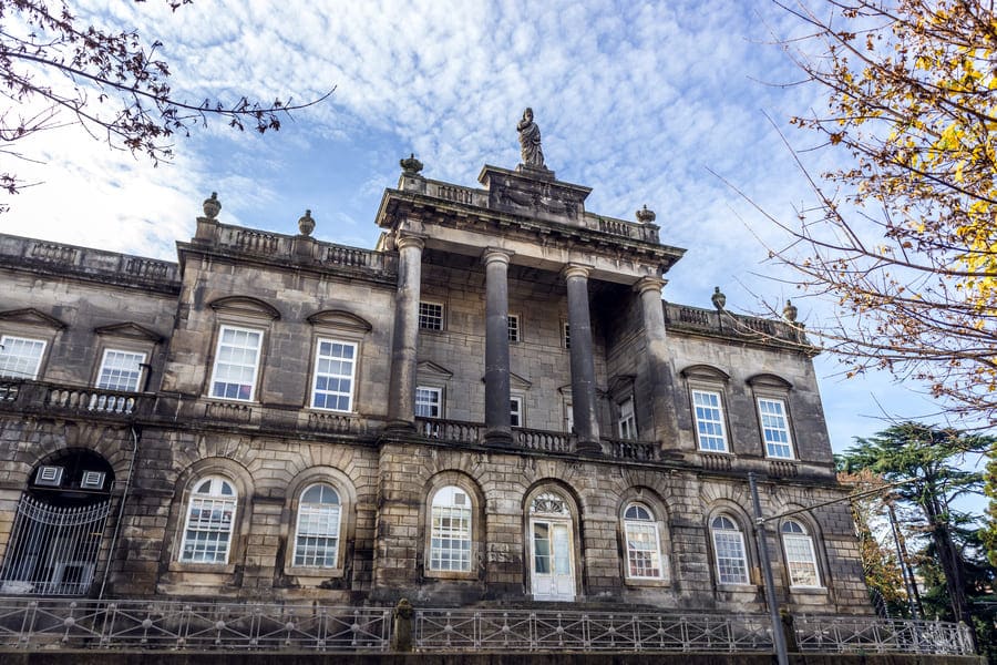 Insurance in Portugal for Expats in 2025: Public and Private Insurance ...